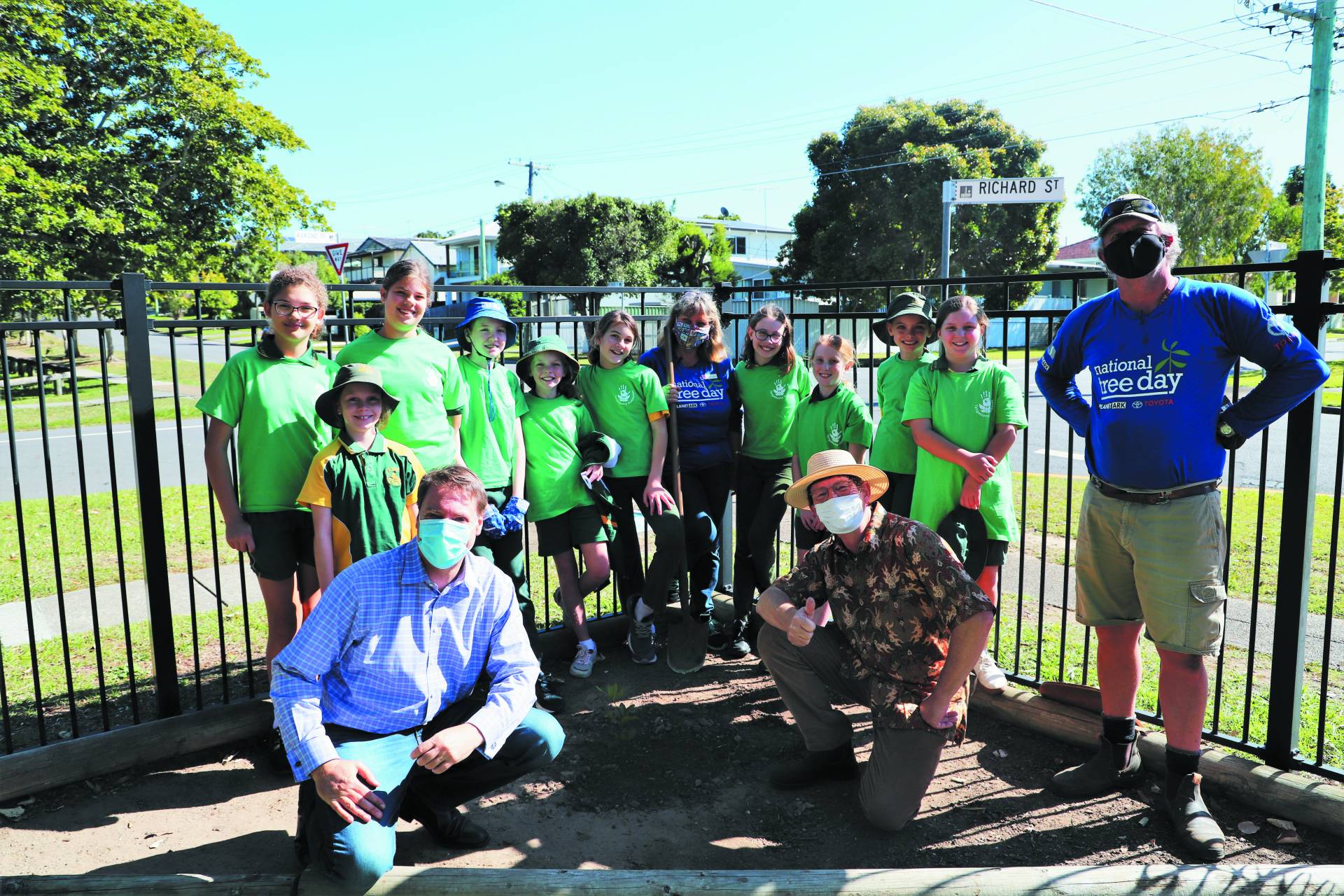 Visiting Lota State School for National Tree Day - The Community Leader ...